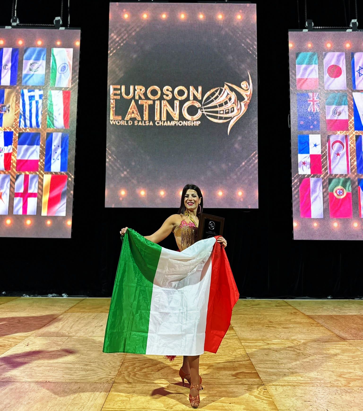 SALSA, È LA BATTIPAGLIESE ALESSIA FERRAZZANO LA CAMPIONESSA IN ASSOLO ...